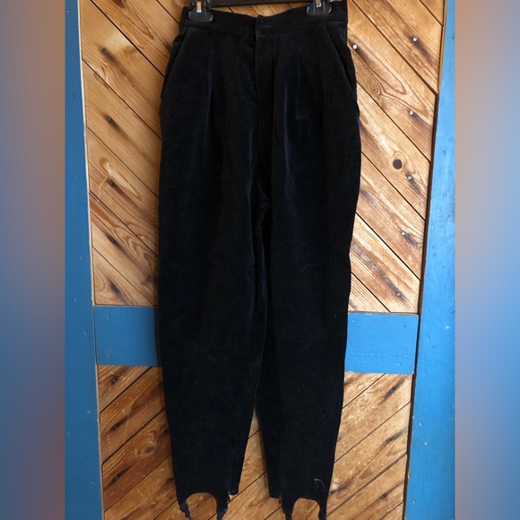 Classiques Entier | Pants & Jumpsuits | Vintage Velvet Pleated Stirrup ...